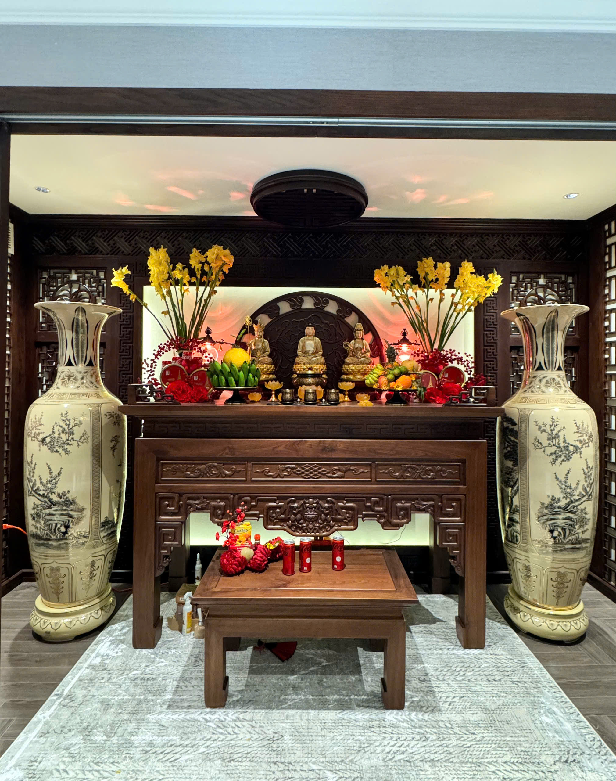 KHAI XUÂN RỰC RỠ TẠI THỦ ĐÔ HÀ NỘI VỚI PHIÊN BẢN LỘC BÌNH VẼ VÀNG 24K ...